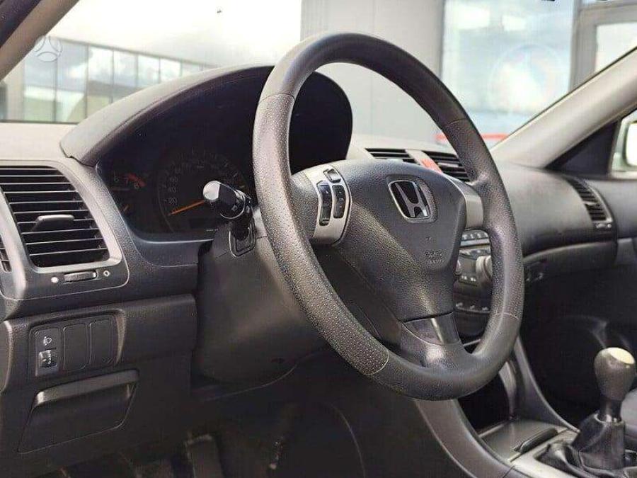 Green Honda Accord 2005 in Siauliai, with an engine capacity of 2.00 L and mileage of 270 thousand km for 800 €, photo 34 on AUTOMOTO.COM.LV