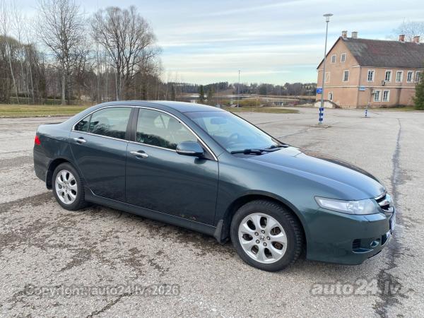 Zaļš Honda Accord 2006 Tallina, ar dzinēja tilpumu 2.00 L un nobraukumu 291 tūkst. km par 1500 €, foto 1 vietnē AUTOMOTO.COM.LV