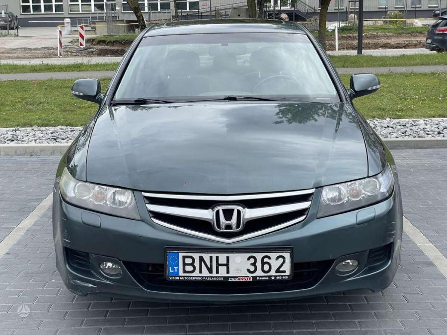 Green Honda Accord 2006 in Kaunas, with an engine capacity of 2.35 L and mileage of 192 thousand km for 1350 €, photo 3 on AUTOMOTO.COM.LV