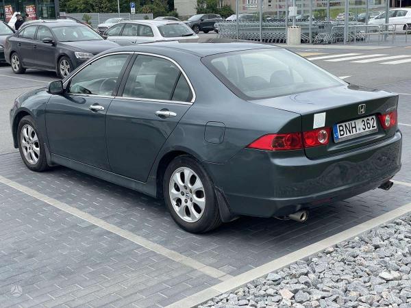 Green Honda Accord 2006 in Kaunas, with an engine capacity of 2.35 L and mileage of 192 thousand km for 1350 €, photo 7 on AUTOMOTO.COM.LV