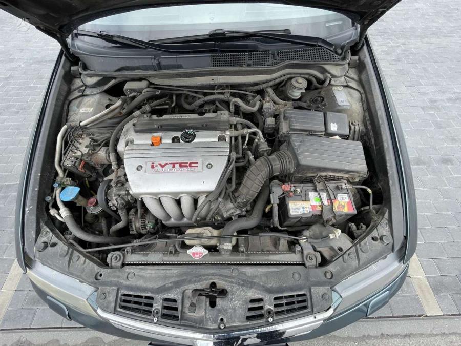 Green Honda Accord 2006 in Kaunas, with an engine capacity of 2.35 L and mileage of 192 thousand km for 1350 €, photo 17 on AUTOMOTO.COM.LV