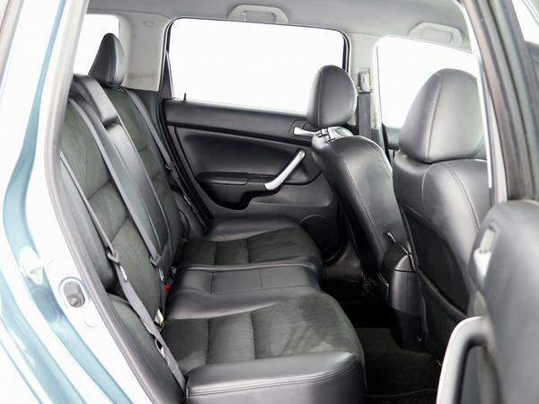Green Honda Accord 2003 in Tallinn, with an engine capacity of 2.00 L and mileage of 323 thousand km for 999 €, photo 7 on AUTOMOTO.COM.LV