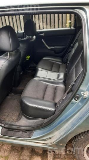 Green Honda Accord 2004 in Riga, with an engine capacity of 2.00 L and mileage of 263 thousand km for 1650 €, photo 11 on AUTOMOTO.COM.LV