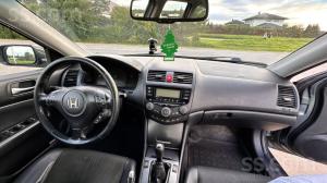 Green Honda Accord 2006 in Riga, with an engine capacity of 2.00 L and mileage of 268 thousand km for 600 €, photo 17 on AUTOMOTO.COM.LV