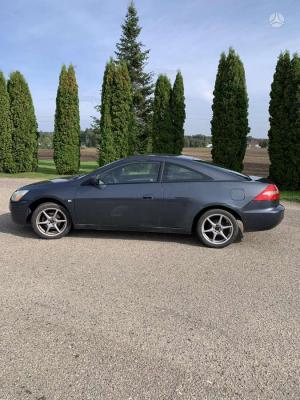 Grey Honda Accord 2003 in Sakiai, with an engine capacity of 2.35 L and mileage of 283 thousand km for 2800 €, photo 3 on AUTOMOTO.COM.LV