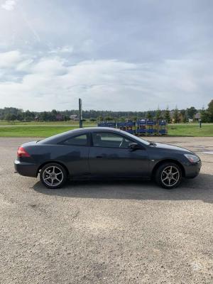 Grey Honda Accord 2003 in Sakiai, with an engine capacity of 2.35 L and mileage of 283 thousand km for 2800 €, photo 7 on AUTOMOTO.COM.LV