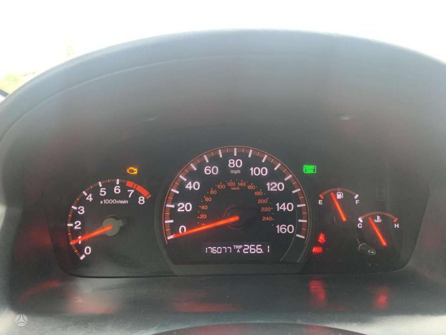 Grey Honda Accord 2003 in Sakiai, with an engine capacity of 2.35 L and mileage of 283 thousand km for 2800 €, photo 12 on AUTOMOTO.COM.LV