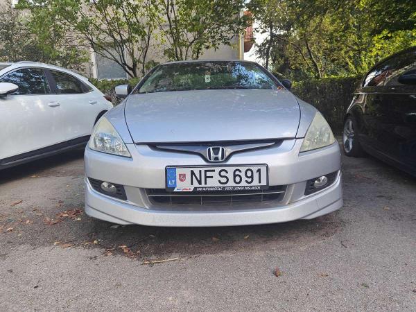 Grey Honda Accord 2004 in Kaunas, with an engine capacity of 3.00 L and mileage of 247 thousand km for 1000 €, photo 3 on AUTOMOTO.COM.LV