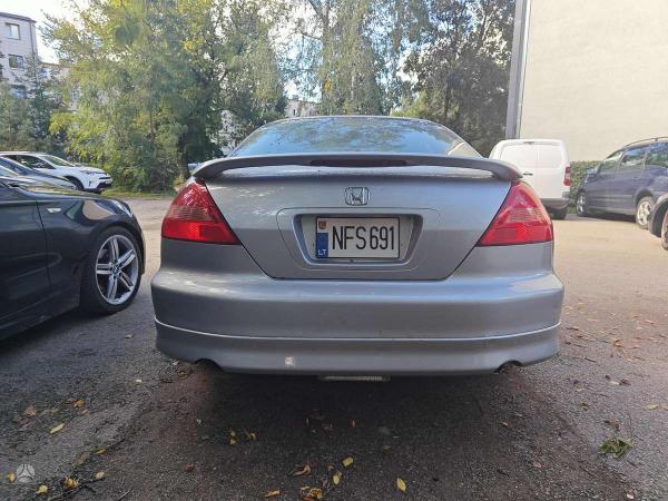 Grey Honda Accord 2004 in Kaunas, with an engine capacity of 3.00 L and mileage of 247 thousand km for 1000 €, photo 6 on AUTOMOTO.COM.LV