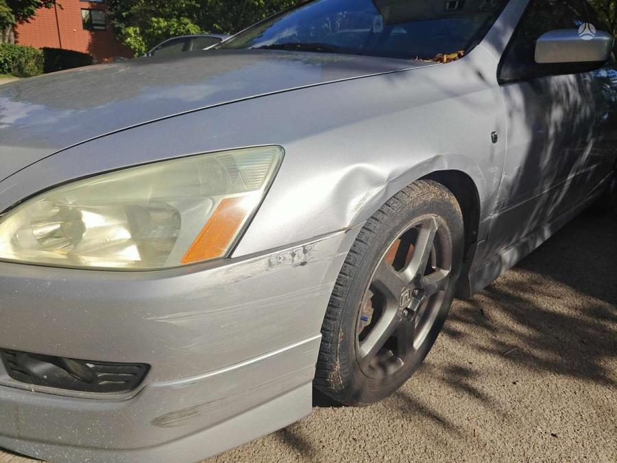 Pelēks Honda Accord 2004 Kauņa, ar dzinēja tilpumu 3.00 L un nobraukumu 247 tūkst. km par 1000 €, foto 7 vietnē AUTOMOTO.COM.LV
