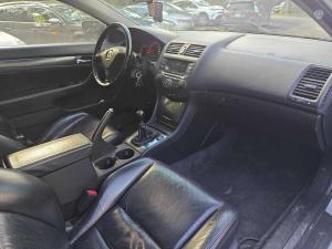 Pelēks Honda Accord 2004 Kauņa, ar dzinēja tilpumu 3.00 L un nobraukumu 247 tūkst. km par 1000 €, foto 13 vietnē AUTOMOTO.COM.LV