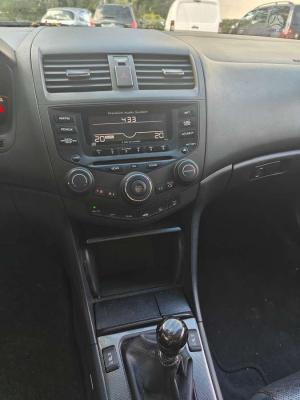 Pelēks Honda Accord 2004 Kauņa, ar dzinēja tilpumu 3.00 L un nobraukumu 247 tūkst. km par 1000 €, foto 16 vietnē AUTOMOTO.COM.LV