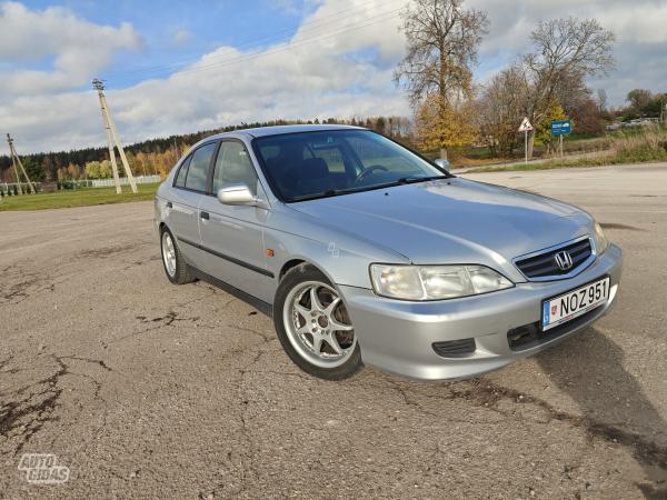 Grey Honda Accord 2002 in Vilnius, with an engine capacity of 1.80 L and mileage of 312 thousand km for 1200 €, photo 1 on AUTOMOTO.COM.LV