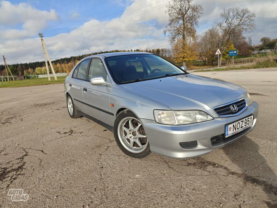Grey Honda Accord 2002 in Vilnius, with an engine capacity of 1.80 L and mileage of 312 thousand km for 1200 €, photo 1 on AUTOMOTO.COM.LV