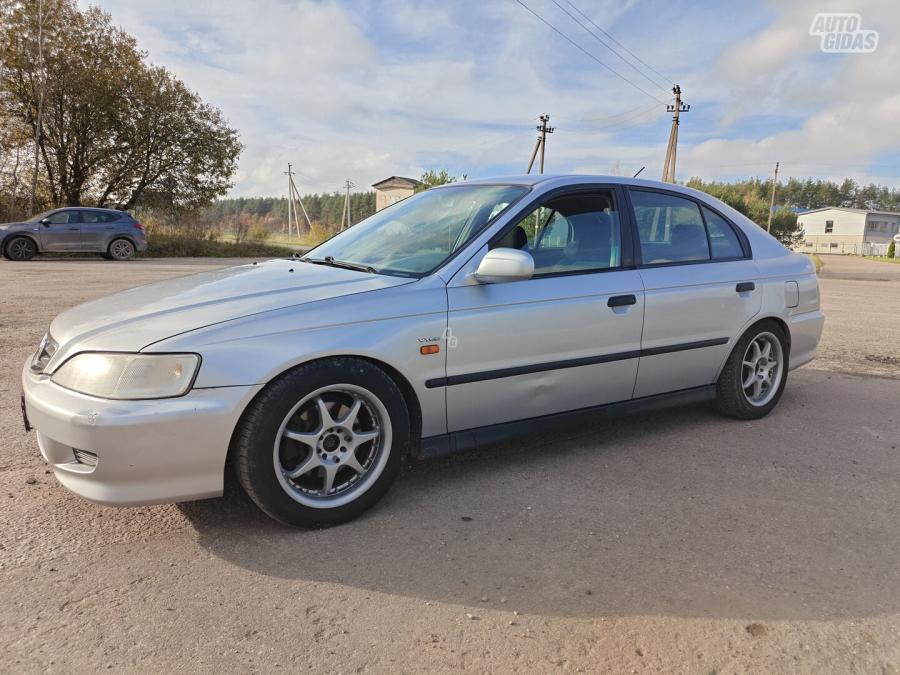 Grey Honda Accord 2002 in Vilnius, with an engine capacity of 1.80 L and mileage of 312 thousand km for 1200 €, photo 4 on AUTOMOTO.COM.LV