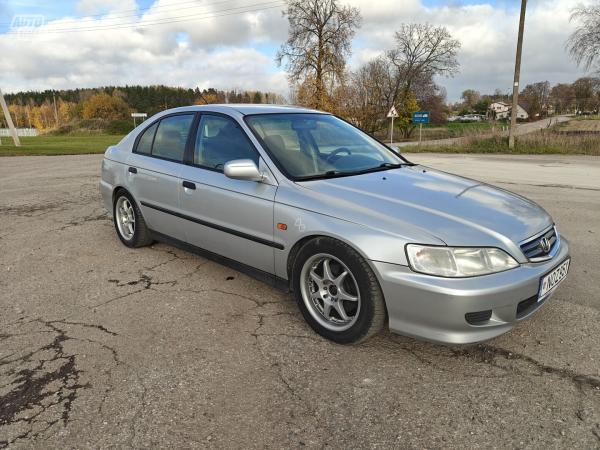 Grey Honda Accord 2002 in Vilnius, with an engine capacity of 1.80 L and mileage of 312 thousand km for 1200 €, photo 7 on AUTOMOTO.COM.LV
