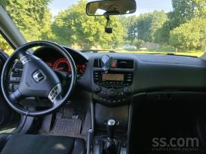Серый Хонда Аккорд 2005 в Елгава, объемом двигателя 2.00 л и пробегом 230 тыс. км за 1000 €, фото 6 на AUTOMOTO.COM.LV