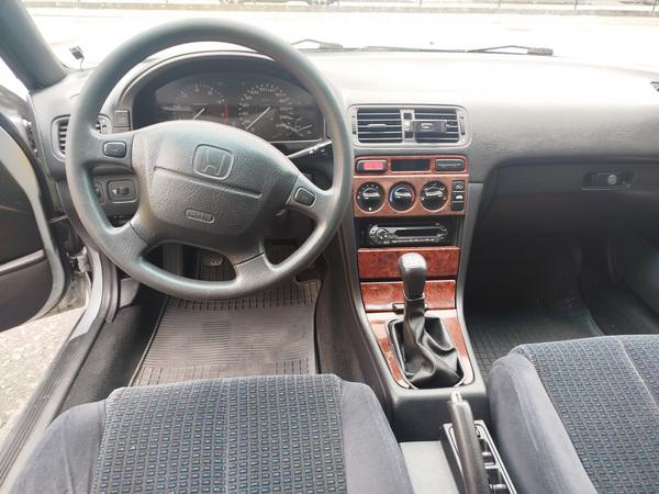Grey Honda Accord 1997 in Tallinn, with an engine capacity of 1.80 L and mileage of 254 thousand km for 490 €, photo 6 on AUTOMOTO.COM.LV
