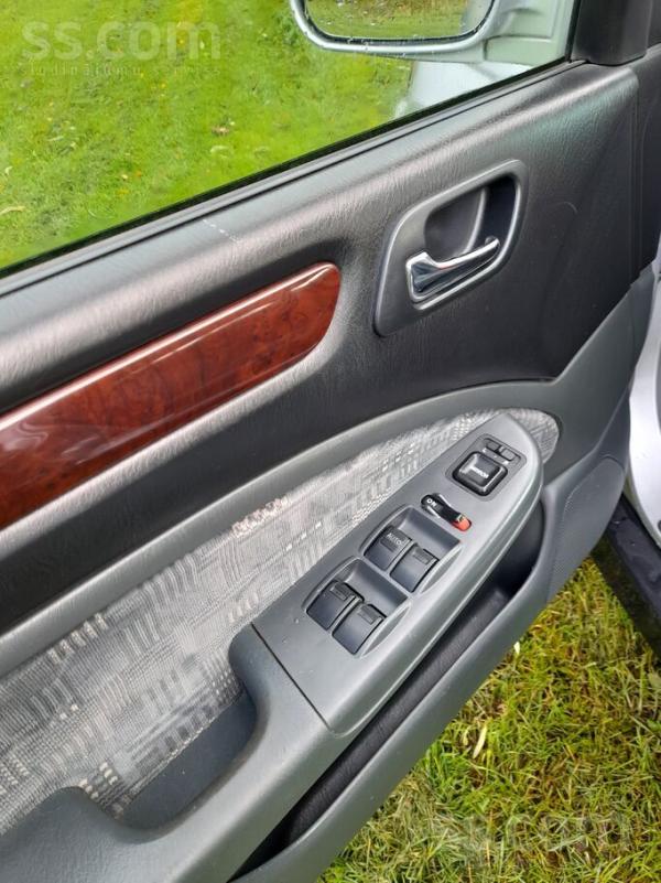 Grey Honda Accord 1998 in Tukums, with an engine capacity of 1.80 L and mileage of 318 thousand km for 1350 €, photo 9 on AUTOMOTO.COM.LV
