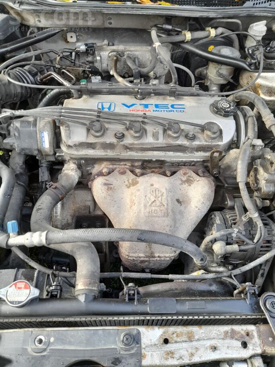 Grey Honda Accord 1998 in Tukums, with an engine capacity of 1.80 L and mileage of 318 thousand km for 1350 €, photo 13 on AUTOMOTO.COM.LV