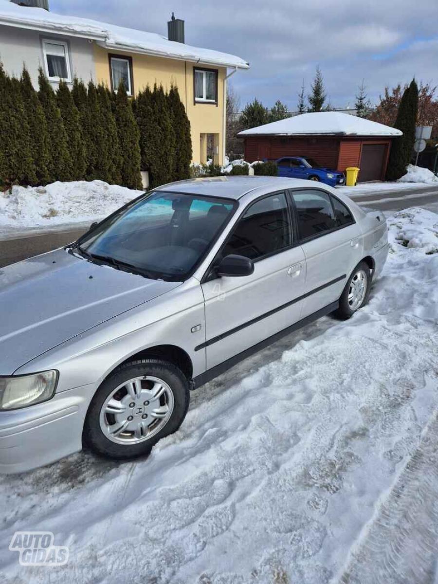Pelēks Honda Accord 1999 Viļņa, ar dzinēja tilpumu 1.60 L un nobraukumu 261 tūkst. km par 1000 €, foto 3 vietnē AUTOMOTO.COM.LV