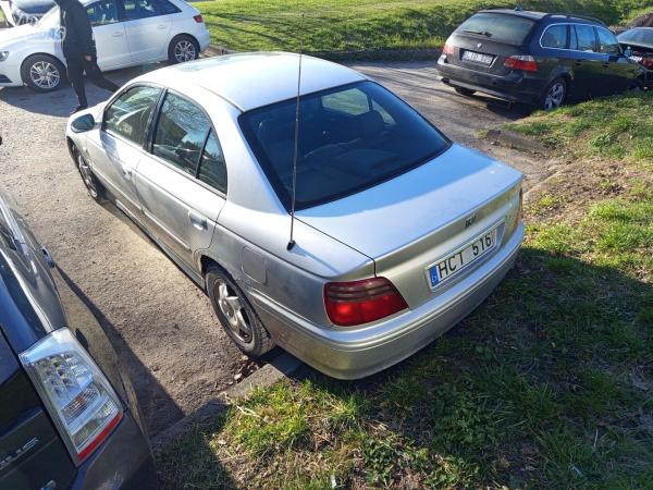 Grey Honda Accord 1999 in Vilnius, with an engine capacity of 2.00 L and mileage of 300 thousand km for 700 €, photo 5 on AUTOMOTO.COM.LV