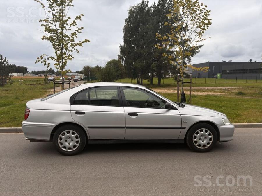 Pelēks Honda Accord 1999 Rīga, ar dzinēja tilpumu 1.80 L un nobraukumu 208 tūkst. km par 800 €, foto 3 vietnē AUTOMOTO.COM.LV