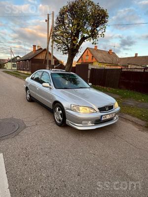 Серый Хонда Аккорд 1999 в Краслава, объемом двигателя 1.80 л и пробегом 304 тыс. км за 1200 €, фото  на AUTOMOTO.COM.LV