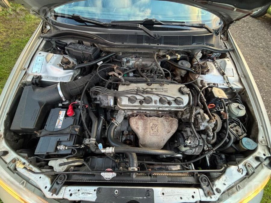Pelēks Honda Accord 1999 Krāslava, ar dzinēja tilpumu 1.80 L un nobraukumu 304 tūkst. km par 1200 €, foto 12 vietnē AUTOMOTO.COM.LV