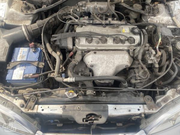 Grey Honda Accord 2001 in Kaunas, with an engine capacity of 2.30 L and mileage of 208 thousand km for 549 €, photo 8 on AUTOMOTO.COM.LV