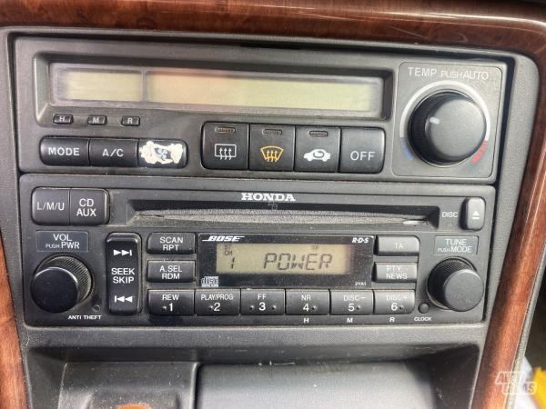 Grey Honda Accord 2001 in Kaunas, with an engine capacity of 2.30 L and mileage of 208 thousand km for 549 €, photo 10 on AUTOMOTO.COM.LV