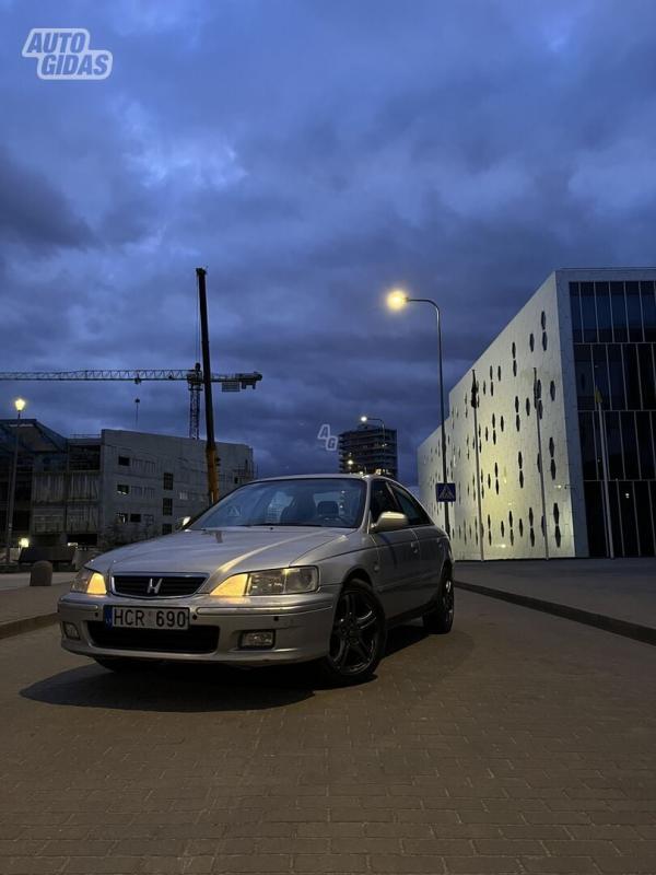 Pelēks Honda Accord 2002 Viļņa, ar dzinēja tilpumu 2.30 L un nobraukumu 314 tūkst. km par 900 €, foto 1 vietnē AUTOMOTO.COM.LV