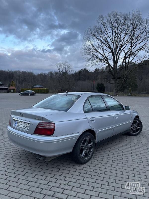 Pelēks Honda Accord 2002 Viļņa, ar dzinēja tilpumu 2.30 L un nobraukumu 314 tūkst. km par 900 €, foto 7 vietnē AUTOMOTO.COM.LV
