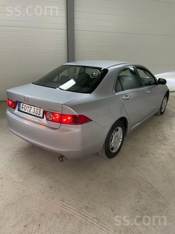 Pelēks Honda Accord 2003 Balvi, ar dzinēja tilpumu 2.00 L un nobraukumu 103 tūkst. km par 3599 €, foto 3 vietnē AUTOMOTO.COM.LV