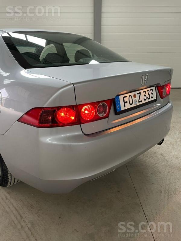 Pelēks Honda Accord 2003 Balvi, ar dzinēja tilpumu 2.00 L un nobraukumu 103 tūkst. km par 3599 €, foto 5 vietnē AUTOMOTO.COM.LV