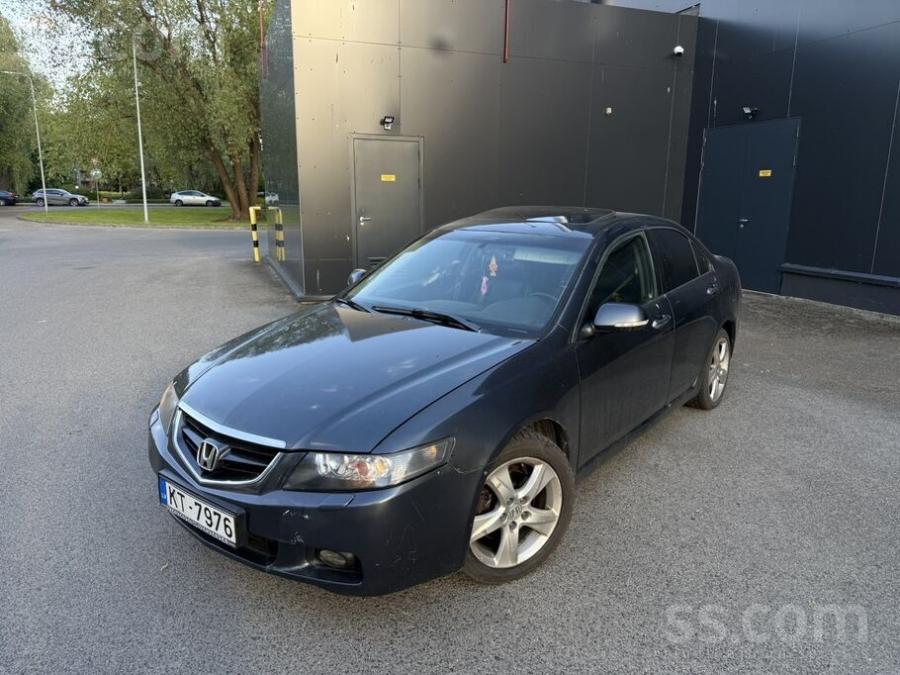 Grey Honda Accord 2003 in Riga, with an engine capacity of 2.20 L and mileage of 30 thousand km for 600 €, photo 1 on AUTOMOTO.COM.LV