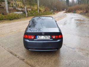 Pelēks Honda Accord 2003 Ogre, ar dzinēja tilpumu 2.20 L un nobraukumu 447 tūkst. km par 600 €, foto 4 vietnē AUTOMOTO.COM.LV