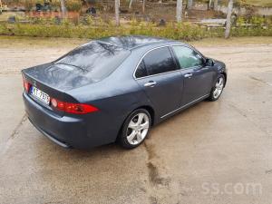 Pelēks Honda Accord 2003 Ogre, ar dzinēja tilpumu 2.20 L un nobraukumu 447 tūkst. km par 600 €, foto 5 vietnē AUTOMOTO.COM.LV