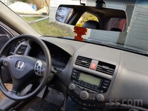Pelēks Honda Accord 2003 Ogre, ar dzinēja tilpumu 2.20 L un nobraukumu 447 tūkst. km par 600 €, foto 10 vietnē AUTOMOTO.COM.LV