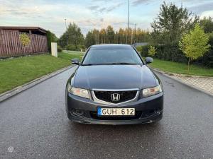 Grey Honda Accord 2003 in Vilnius, with an engine capacity of 2.35 L and mileage of 274 thousand km for 1400 €, photo  on AUTOMOTO.COM.LV