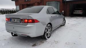 Pelēks Honda Accord 2004 Šauļi, ar dzinēja tilpumu 2.20 L un nobraukumu 450 tūkst. km par 1500 €, foto 4 vietnē AUTOMOTO.COM.LV