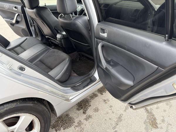 Grey Honda Accord 2004 in Klaipeda, with an engine capacity of 2.00 L and mileage of 348 thousand km for 1800 €, photo 9 on AUTOMOTO.COM.LV