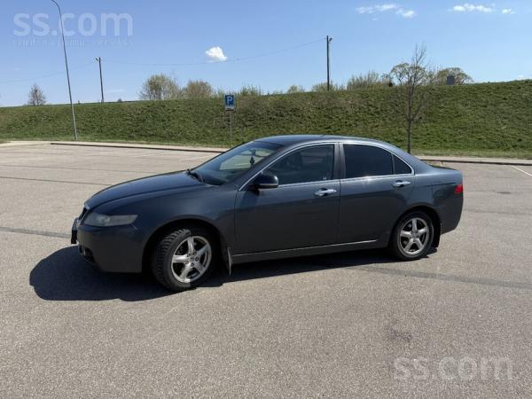 Pelēks Honda Accord 2004 Daugavpils, ar dzinēja tilpumu 2.20 L un nobraukumu 447 tūkst. km par 2000 €, foto 2 vietnē AUTOMOTO.COM.LV
