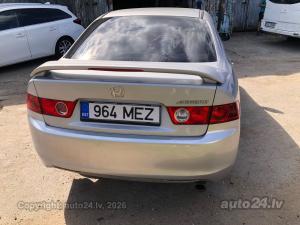 Pelēks Honda Accord 2004 Tallina, ar dzinēja tilpumu 2.00 L un nobraukumu 281 tūkst. km par 1499 €, foto 3 vietnē AUTOMOTO.COM.LV
