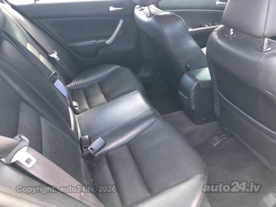 Pelēks Honda Accord 2004 Tallina, ar dzinēja tilpumu 2.00 L un nobraukumu 281 tūkst. km par 1499 €, foto 11 vietnē AUTOMOTO.COM.LV