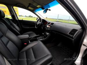 Pelēks Honda Accord 2004 Tartu, ar dzinēja tilpumu 2.00 L un nobraukumu 260 tūkst. km par 990 €, foto 6 vietnē AUTOMOTO.COM.LV