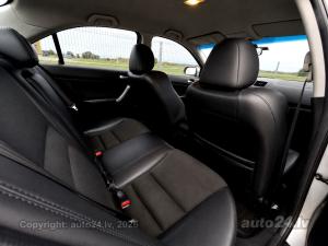 Pelēks Honda Accord 2004 Tartu, ar dzinēja tilpumu 2.00 L un nobraukumu 260 tūkst. km par 990 €, foto 7 vietnē AUTOMOTO.COM.LV