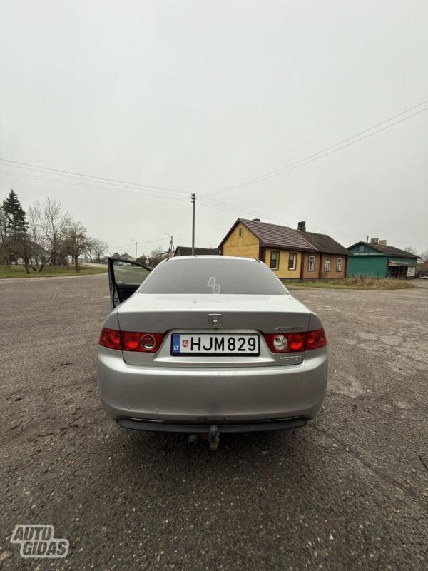 Pelēks Honda Accord 2005 Viļņa, ar dzinēja tilpumu 2.20 L un nobraukumu 400 tūkst. km par 1500 €, foto 2 vietnē AUTOMOTO.COM.LV