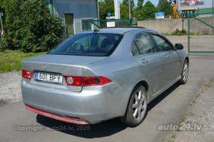 Pelēks Honda Accord 2005 Jehvi, ar dzinēja tilpumu 2.20 L un nobraukumu 253 tūkst. km par 990 €, foto 3 vietnē AUTOMOTO.COM.LV