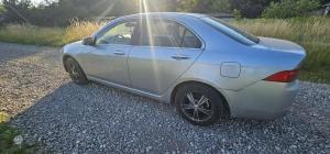 Grey Honda Accord 2005 in Vilnius, with an engine capacity of 2.20 L and mileage of 332 thousand km for 850 €, photo 3 on AUTOMOTO.COM.LV